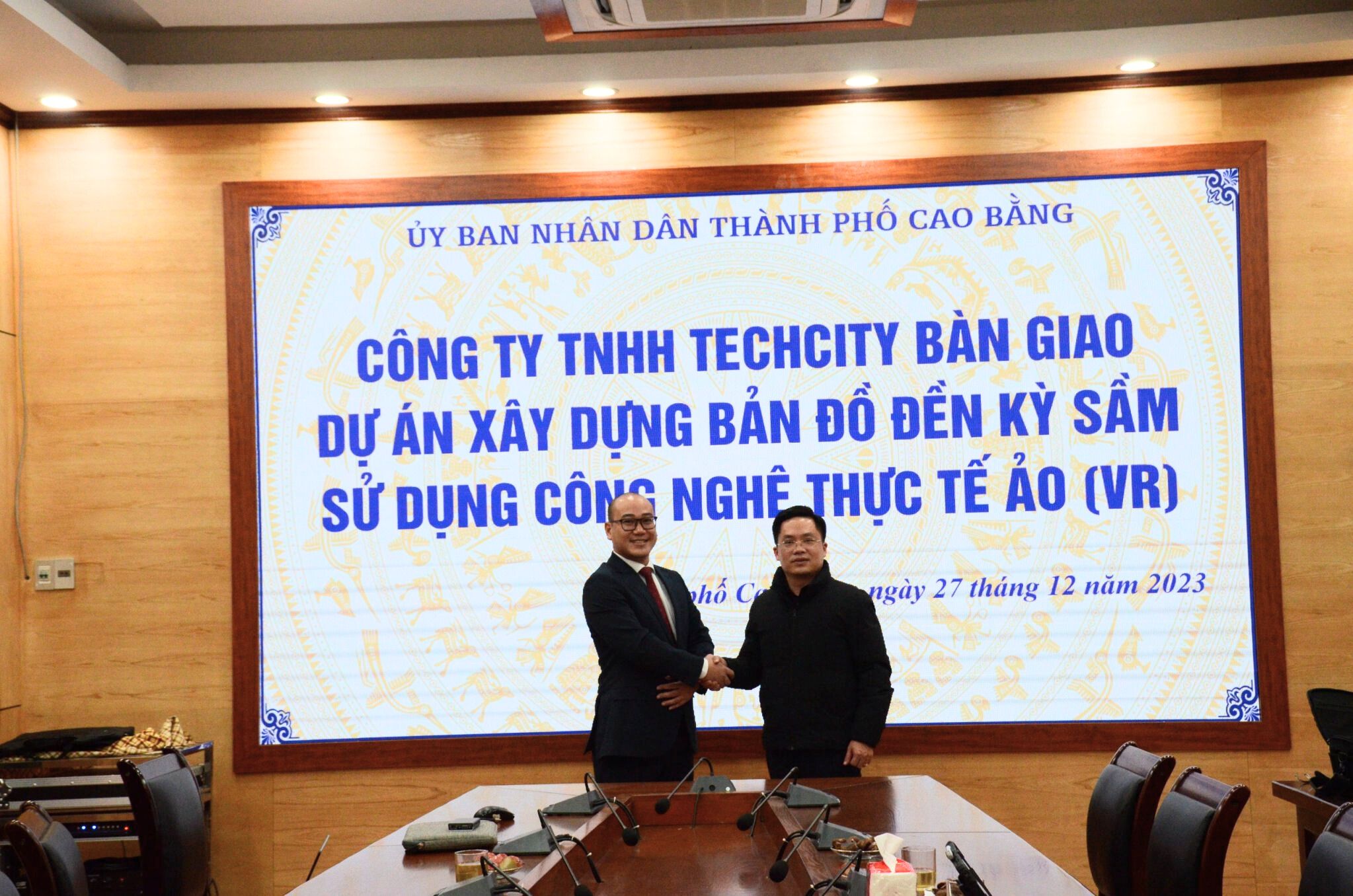 Bàn giao Dự án xây dựng Bản đồ Đền Kỳ Sầm sử dụng công nghệ thực tế ảo (VR) - Techcity Company ...